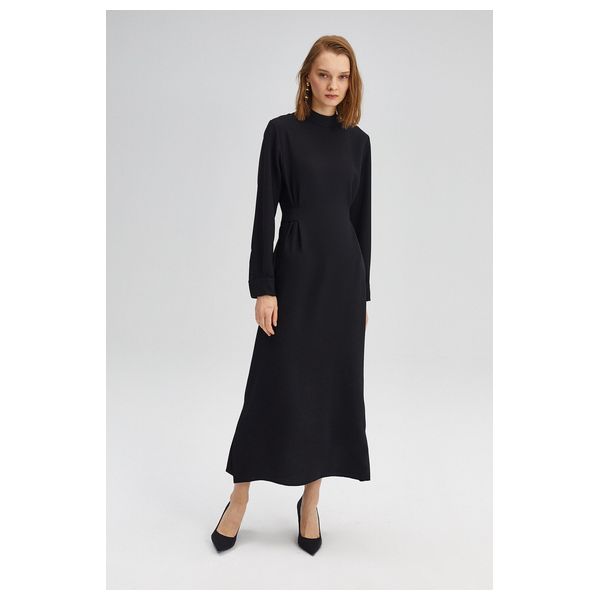 Elryan: CREPE FIT DRESS - Black / 36